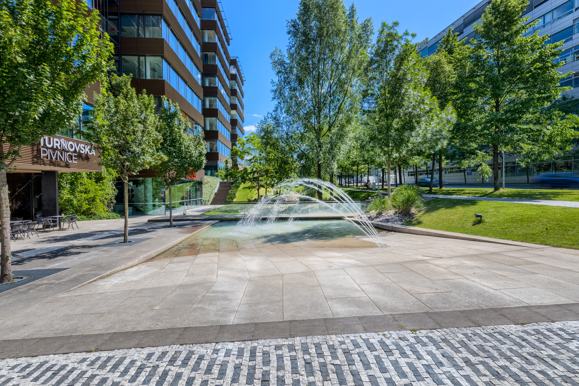 Passerinvest Group mitigates the problem of overheating in Prague. It ...